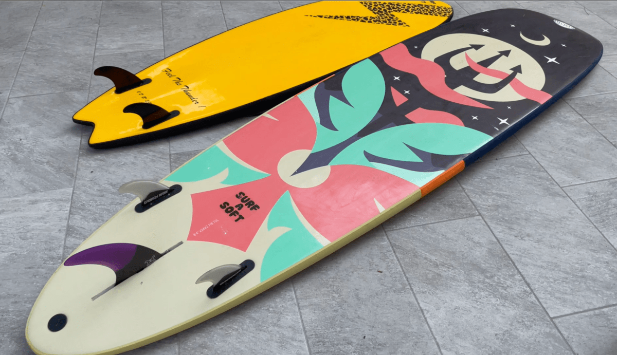 Tavole ZEUS su onde estive – Riviera Surf