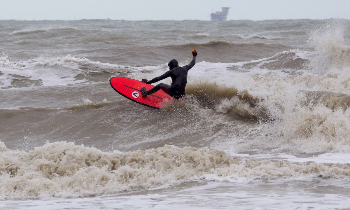 Session gelida e solitaria – Riviera Surf